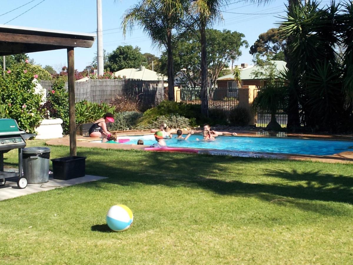 :Home [www.echucamotel.com.au]